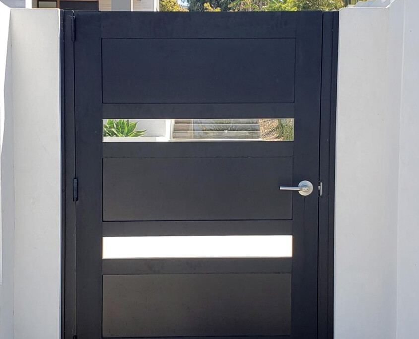 Mesa Wood Gates - Custom Wood Gates For Driveways & Home Entry